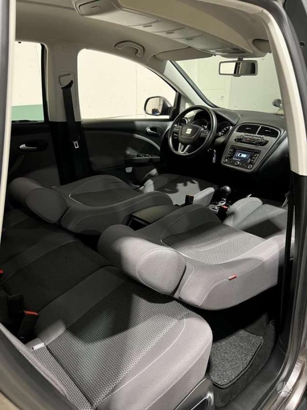 Pelēks SEAT Altea XL 2015 Klaipėda, ar dzinēja tilpumu 1.60 L un nobraukumu 199 tūkst. km par 6900 €, foto 3 vietnē AUTOMOTO.COM.LV