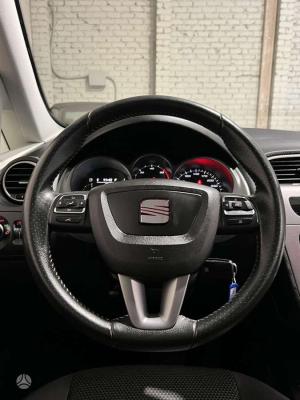 Pelēks SEAT Altea XL 2015 Klaipėda, ar dzinēja tilpumu 1.60 L un nobraukumu 199 tūkst. km par 6900 €, foto 8 vietnē AUTOMOTO.COM.LV
