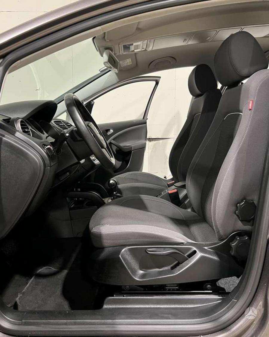 Pelēks SEAT Altea XL 2015 Klaipėda, ar dzinēja tilpumu 1.60 L un nobraukumu 199 tūkst. km par 6900 €, foto 17 vietnē AUTOMOTO.COM.LV