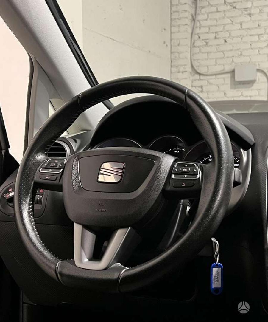 Pelēks SEAT Altea XL 2015 Klaipėda, ar dzinēja tilpumu 1.60 L un nobraukumu 199 tūkst. km par 6900 €, foto 18 vietnē AUTOMOTO.COM.LV