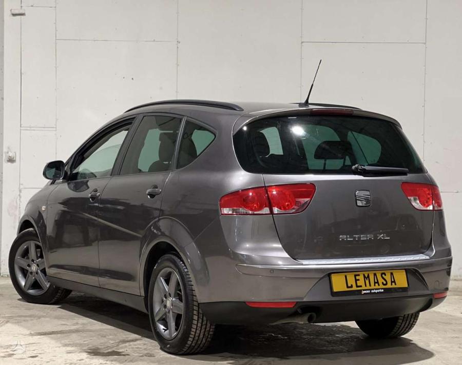 Pelēks SEAT Altea XL 2015 Klaipėda, ar dzinēja tilpumu 1.60 L un nobraukumu 199 tūkst. km par 6900 €, foto 24 vietnē AUTOMOTO.COM.LV