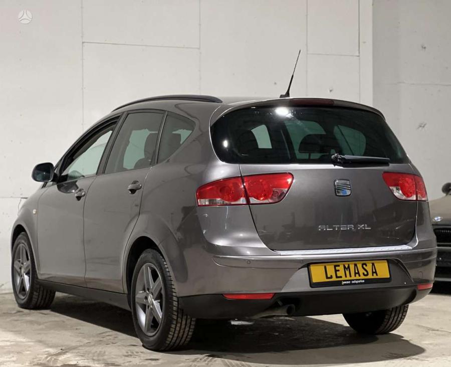 Pelēks SEAT Altea XL 2015 Klaipėda, ar dzinēja tilpumu 1.60 L un nobraukumu 199 tūkst. km par 6900 €, foto 32 vietnē AUTOMOTO.COM.LV