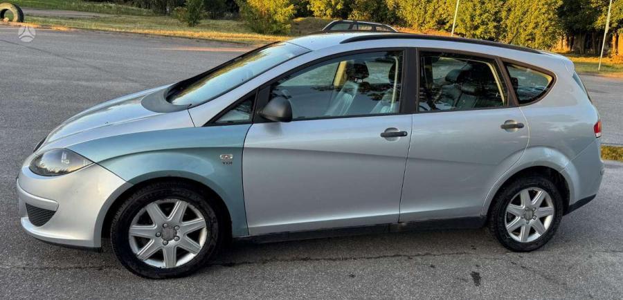 Pelēks SEAT Altea XL 2007 Kauņa, ar dzinēja tilpumu 1.90 L un nobraukumu 292 tūkst. km par 1599 €, foto 1 vietnē AUTOMOTO.COM.LV