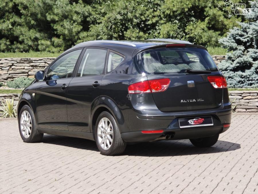 Grey SEAT Altea XL 2009 in Vilnius, with an engine capacity of 1.40 L and mileage of 237 thousand km for 3300 €, photo 8 on AUTOMOTO.COM.LV