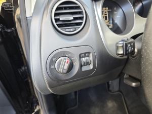 Grey SEAT Altea XL 2009 in Vilnius, with an engine capacity of 1.40 L and mileage of 237 thousand km for 3300 €, photo 17 on AUTOMOTO.COM.LV