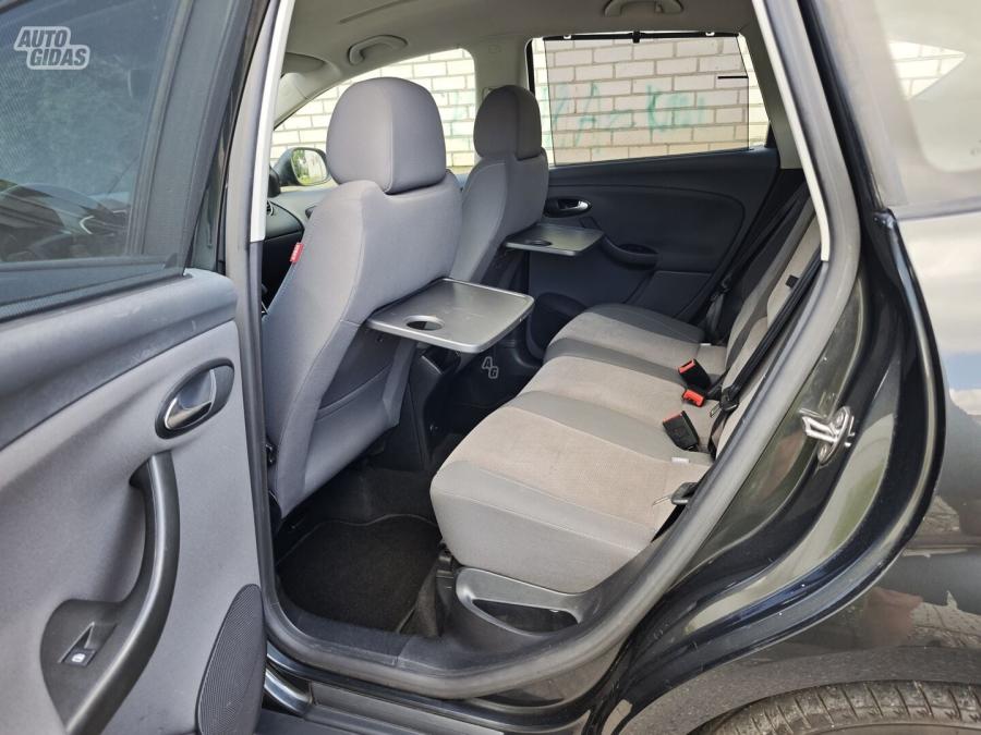 Grey SEAT Altea XL 2009 in Vilnius, with an engine capacity of 1.40 L and mileage of 237 thousand km for 3300 €, photo 27 on AUTOMOTO.COM.LV