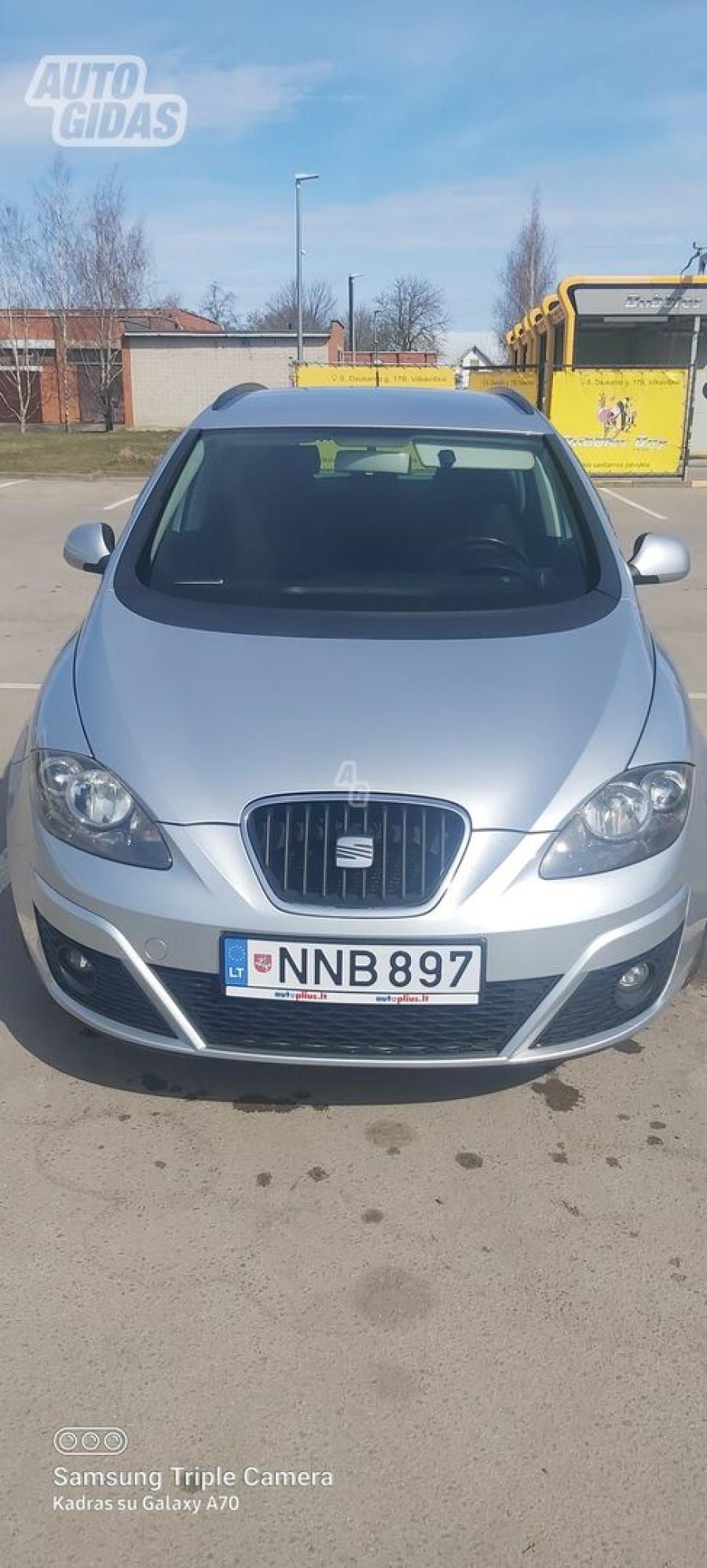 Grey SEAT Altea XL 2010 in Vilkaviskis, with an engine capacity of 1.20 L and mileage of 217 thousand km for 3300 €, photo 3 on AUTOMOTO.COM.LV