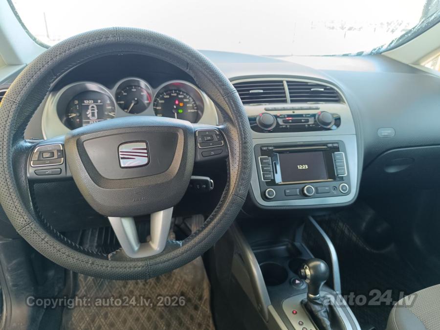 Pelēks SEAT Altea XL 2011 Tartu, ar dzinēja tilpumu 1.60 L un nobraukumu 398 tūkst. km par 3500 €, foto 11 vietnē AUTOMOTO.COM.LV