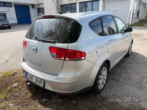 Pelēks SEAT Altea XL 2012 Tallina, ar dzinēja tilpumu 2.00 L un nobraukumu 280 tūkst. km par 3500 €, foto 5 vietnē AUTOMOTO.COM.LV