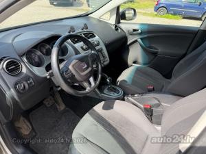 Pelēks SEAT Altea XL 2012 Tallina, ar dzinēja tilpumu 2.00 L un nobraukumu 280 tūkst. km par 3500 €, foto 6 vietnē AUTOMOTO.COM.LV