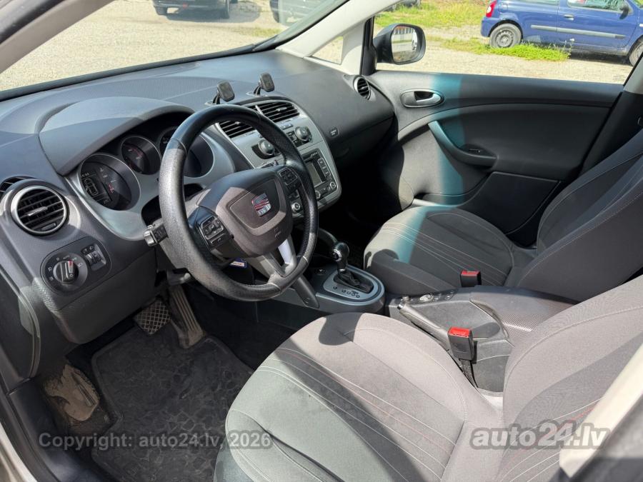 Pelēks SEAT Altea XL 2012 Tallina, ar dzinēja tilpumu 2.00 L un nobraukumu 280 tūkst. km par 3500 €, foto 6 vietnē AUTOMOTO.COM.LV