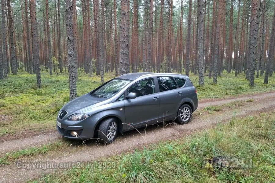 Pelēks SEAT Altea XL 2012 Tartu, ar dzinēja tilpumu 2.00 L un nobraukumu 367 tūkst. km par 2950 €, foto 3 vietnē AUTOMOTO.COM.LV
