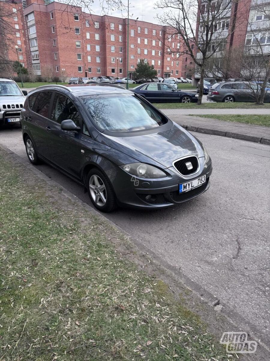 SEAT Altea XL 2007 Klaipėda, ar dzinēja tilpumu 2.00 L un nobraukumu 320 tūkst. km par 1950 €, foto 1 vietnē AUTOMOTO.COM.LV