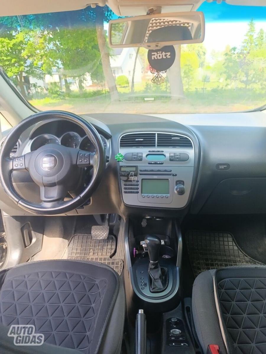 Сеат Altea XL 2007 в Шяуляй, объемом двигателя 2.00 л и пробегом 402 тыс. км за 2200 €, фото 5 на AUTOMOTO.COM.LV