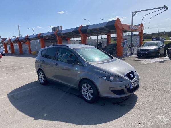 SEAT Altea XL 2008 in Vilnius, with an engine capacity of 1.90 L and mileage of 285 thousand km for 1190 €, photo 4 on AUTOMOTO.COM.LV