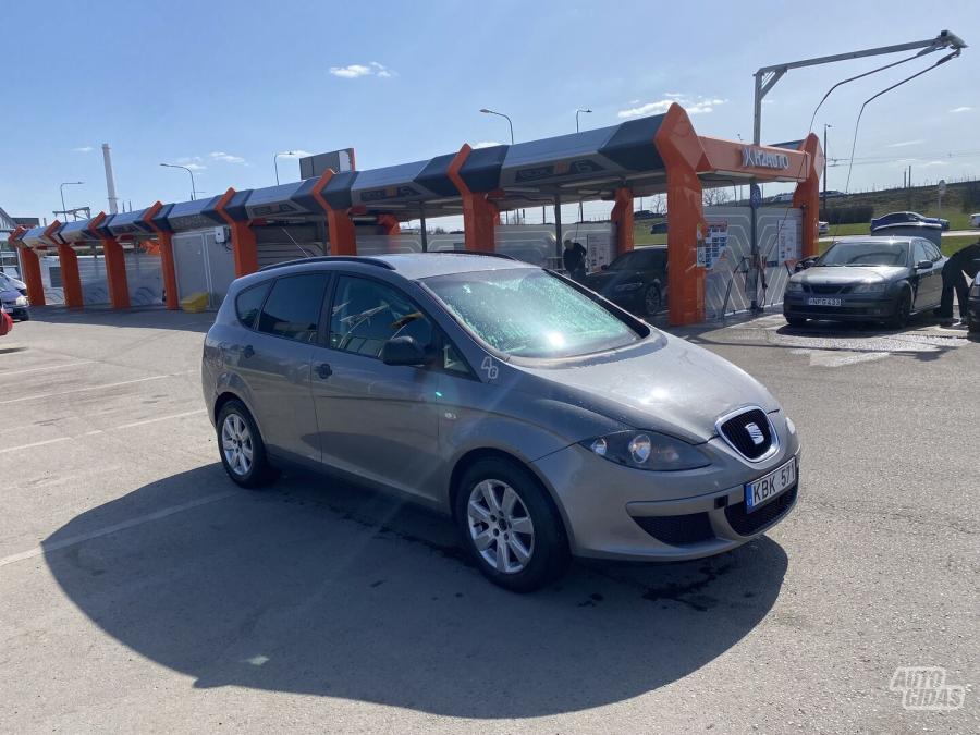 SEAT Altea XL 2008 in Vilnius, with an engine capacity of 1.90 L and mileage of 285 thousand km for 1190 €, photo 5 on AUTOMOTO.COM.LV