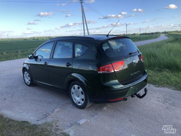 SEAT Altea XL 2008 in Raseiniai, with an engine capacity of 1.90 L and mileage of 237 thousand km for 1500 €, photo 4 on AUTOMOTO.COM.LV
