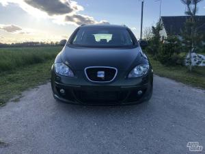 SEAT Altea XL 2008 in Raseiniai, with an engine capacity of 1.90 L and mileage of 237 thousand km for 1500 €, photo 7 on AUTOMOTO.COM.LV