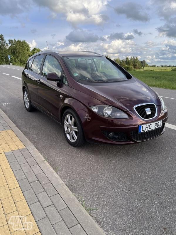 Сеат Altea XL 2008 в Кайшядорис, объемом двигателя 1.40 л и пробегом 250 тыс. км за 2300 €, фото 3 на AUTOMOTO.COM.LV
