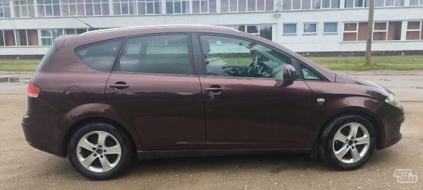 Сеат Altea XL 2008 в Ретавас, объемом двигателя 2.00 л и пробегом 327 тыс. км за 2000 €, фото 4 на AUTOMOTO.COM.LV