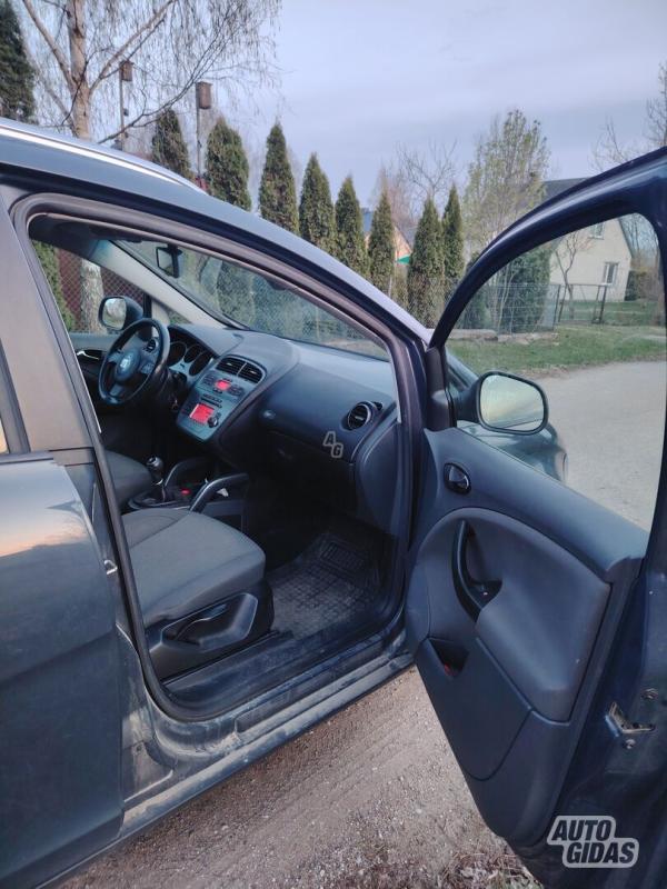 SEAT Altea XL 2009 Vilkaviškis, ar dzinēja tilpumu 2.00 L un nobraukumu 3200 tūkst. km par 2200 €, foto 7 vietnē AUTOMOTO.COM.LV