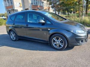 Сеат Altea XL 2010 в Паневежис, объемом двигателя 1.90 л и пробегом 300 тыс. км за 2650 €, фото 6 на AUTOMOTO.COM.LV