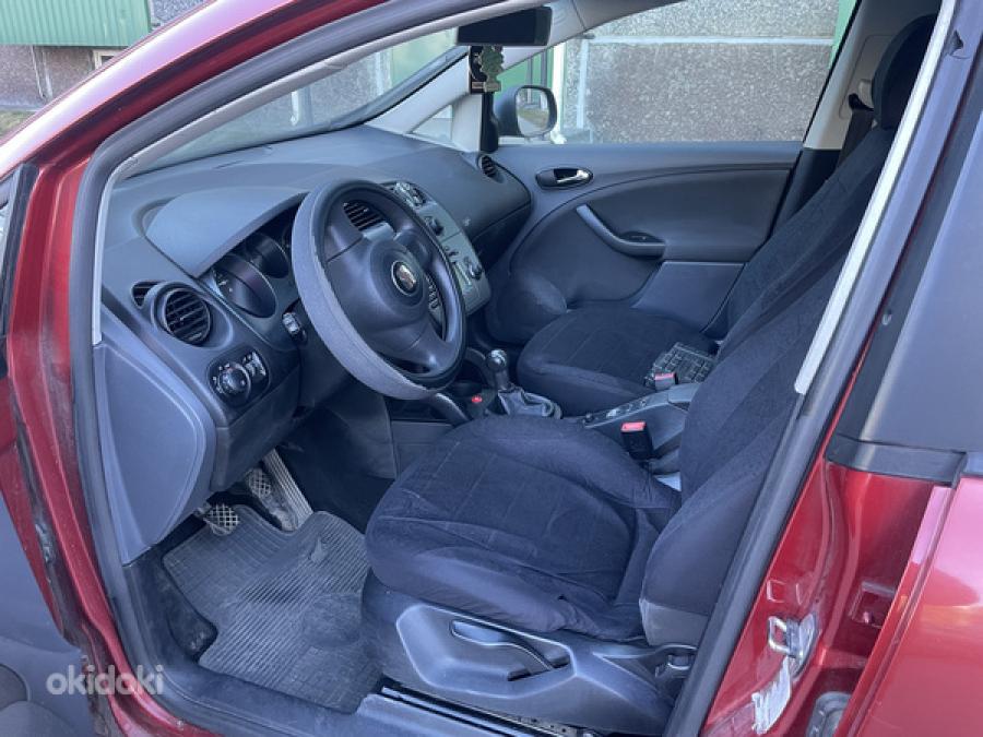 Red SEAT Altea XL 2008 in Tallinn, with an engine capacity of 1.90 L and mileage of 225 thousand km for 2900 €, photo 4 on AUTOMOTO.COM.LV
