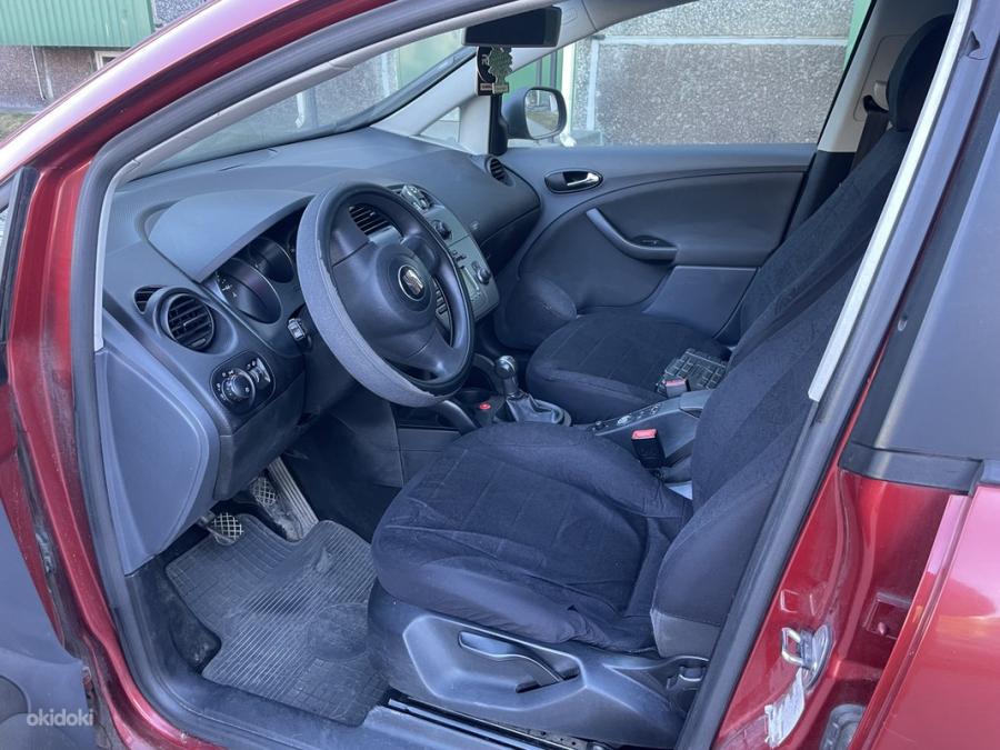 Red SEAT Altea XL 2008 in Tallinn, with an engine capacity of 1.90 L and mileage of 225 thousand km for 2900 €, photo 8 on AUTOMOTO.COM.LV
