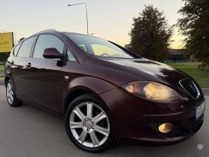 Красный Сеат Altea XL 2008 в Каунас, объемом двигателя 2.00 л и пробегом 368 тыс. км за 3000 €, фото 3 на AUTOMOTO.COM.LV