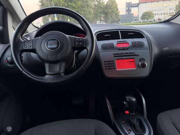 Сеат Altea XL 2008 в Каунас на AUTOMOTO.COM.LV Красный Сеат Altea XL 2008 в Каунас, объемом двигателя 2.00 л и пробегом 368 тыс. км за 3000 €, фото 10 на AUTOMOTO.COM.LV