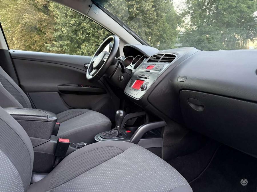 Красный Сеат Altea XL 2008 в Каунас, объемом двигателя 2.00 л и пробегом 368 тыс. км за 3000 €, фото 11 на AUTOMOTO.COM.LV