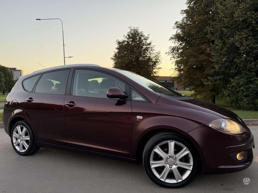 Красный Сеат Altea XL 2008 в Каунас, объемом двигателя 2.00 л и пробегом 368 тыс. км за 3000 €, фото 17 на AUTOMOTO.COM.LV