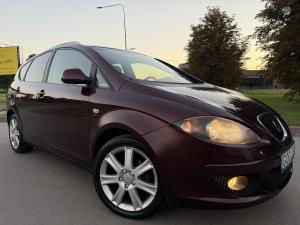 Sarkans SEAT Altea XL 2008 Kauņa, ar dzinēja tilpumu 2.00 L un nobraukumu 369 tūkst. km par 2390 €, foto 3 vietnē AUTOMOTO.COM.LV