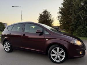 Sarkans SEAT Altea XL 2008 Kauņa, ar dzinēja tilpumu 2.00 L un nobraukumu 367 tūkst. km par 1995 €, foto 3 vietnē AUTOMOTO.COM.LV