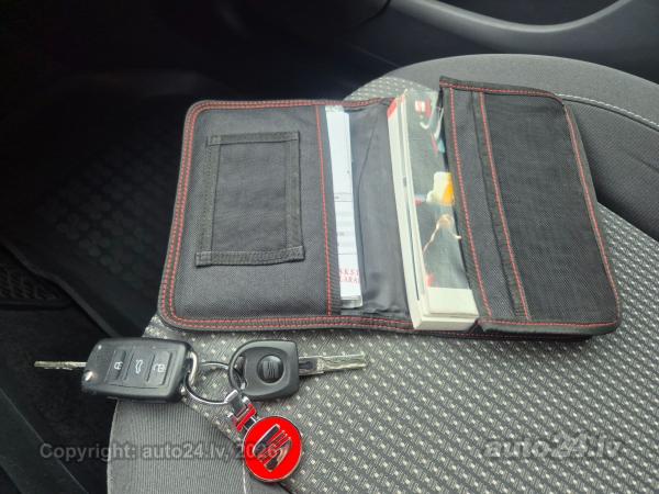 Sarkans SEAT Altea XL 2009 Tallina, ar dzinēja tilpumu 1.90 L un nobraukumu 250 tūkst. km par 2450 €, foto 7 vietnē AUTOMOTO.COM.LV
