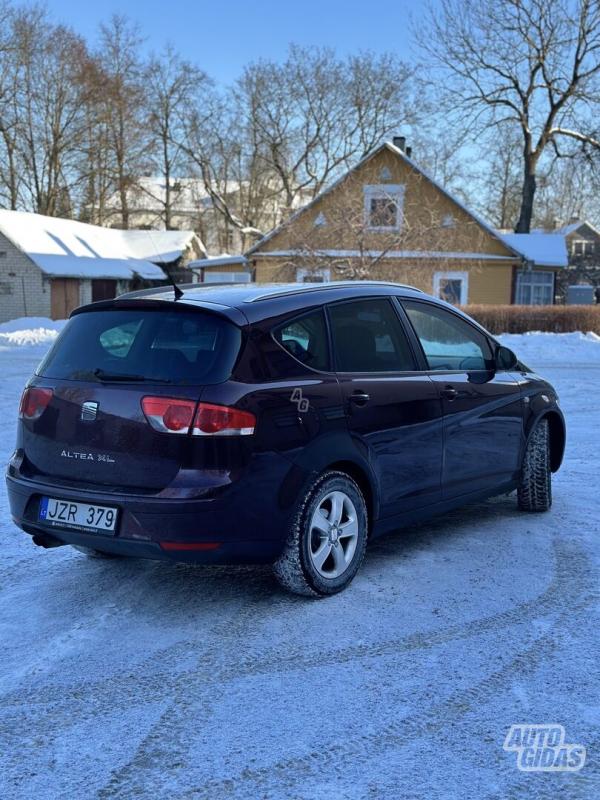 Red SEAT Altea XL 2007 in Anyksciai, with an engine capacity of 2.00 L and mileage of 379 thousand km for 1800 €, photo 9 on AUTOMOTO.COM.LV