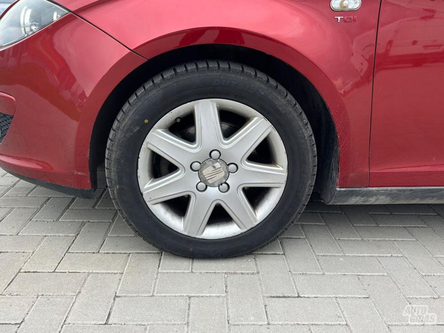 Красный Сеат Altea XL 2007 в Шяуляй, объемом двигателя 2.00 л и пробегом 335 тыс. км за 2100 €, фото 8 на AUTOMOTO.COM.LV