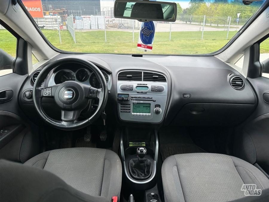 Красный Сеат Altea XL 2007 в Шяуляй, объемом двигателя 2.00 л и пробегом 335 тыс. км за 2100 €, фото 9 на AUTOMOTO.COM.LV