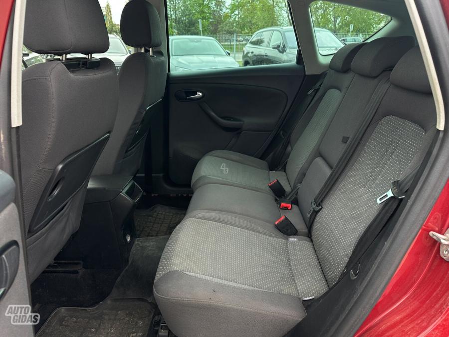 Красный Сеат Altea XL 2007 в Шяуляй, объемом двигателя 2.00 л и пробегом 335 тыс. км за 2100 €, фото 11 на AUTOMOTO.COM.LV