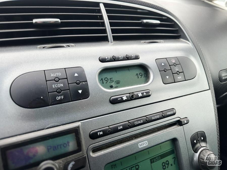Красный Сеат Altea XL 2007 в Шяуляй, объемом двигателя 2.00 л и пробегом 335 тыс. км за 2100 €, фото 18 на AUTOMOTO.COM.LV