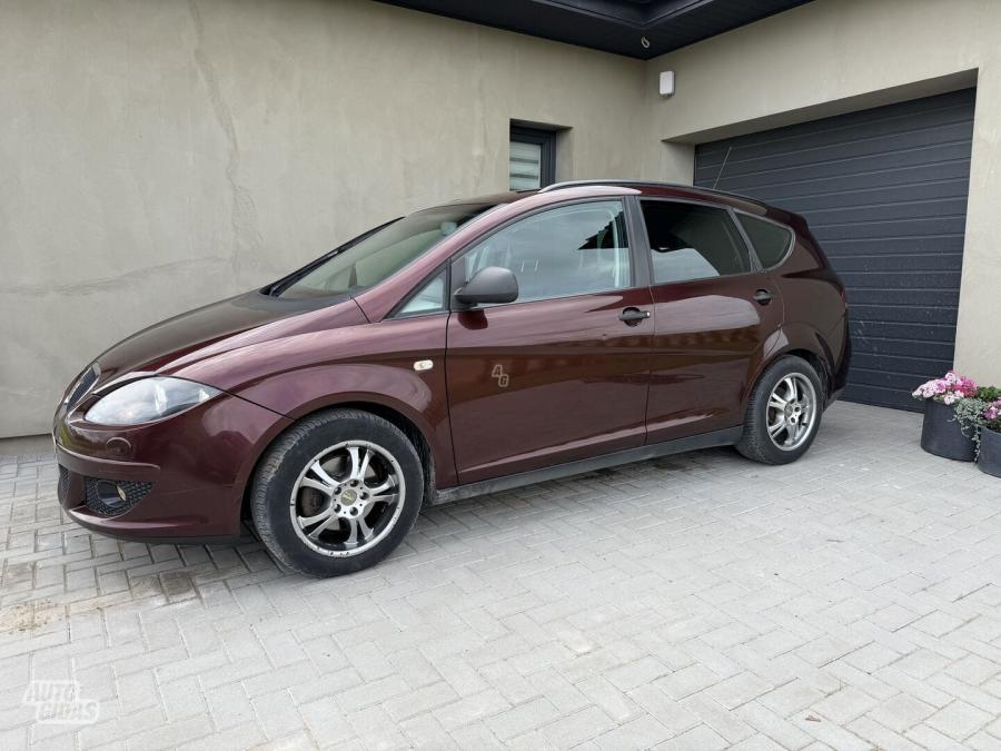 Красный Сеат Altea XL 2008 в Шяуляй, объемом двигателя 1.90 л и пробегом 316 тыс. км за 2250 €, фото 14 на AUTOMOTO.COM.LV