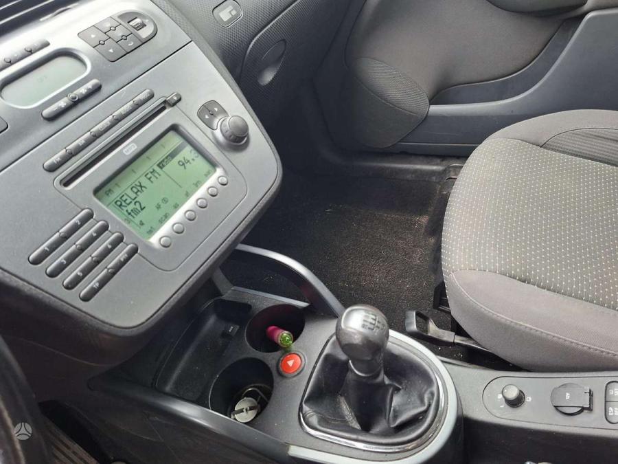 Sarkans SEAT Altea XL 2008 Šilutė, ar dzinēja tilpumu 1.90 L un nobraukumu 280 tūkst. km par 1000 €, foto 8 vietnē AUTOMOTO.COM.LV