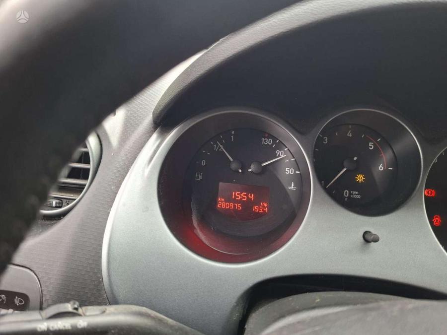 Sarkans SEAT Altea XL 2008 Šilutė, ar dzinēja tilpumu 1.90 L un nobraukumu 280 tūkst. km par 1000 €, foto 9 vietnē AUTOMOTO.COM.LV