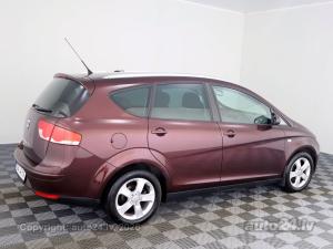 Sarkans SEAT Altea XL 2007 Tallina, ar dzinēja tilpumu 1.60 L un nobraukumu 189 tūkst. km par 1199 €, foto 4 vietnē AUTOMOTO.COM.LV
