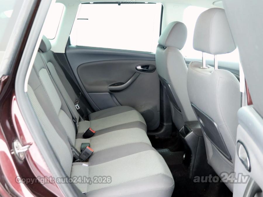 Sarkans SEAT Altea XL 2007 Tallina, ar dzinēja tilpumu 1.60 L un nobraukumu 189 tūkst. km par 1199 €, foto 8 vietnē AUTOMOTO.COM.LV