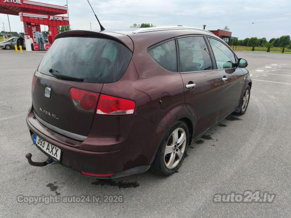 Sarkans SEAT Altea XL 2007 Tallina, ar dzinēja tilpumu 2.00 L un nobraukumu 328 tūkst. km par 2200 €, foto 3 vietnē AUTOMOTO.COM.LV