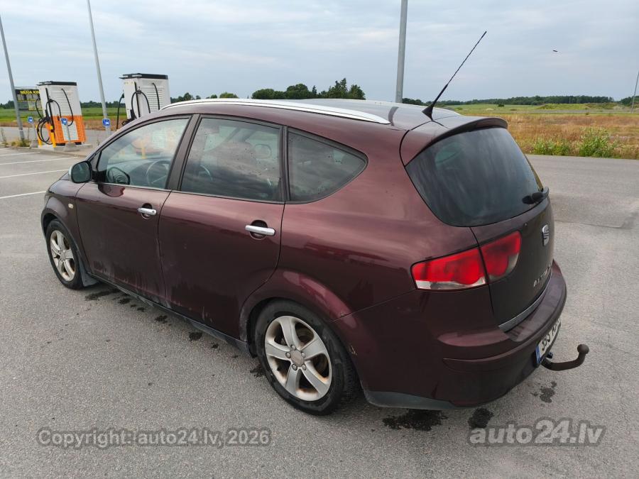 Sarkans SEAT Altea XL 2007 Tallina, ar dzinēja tilpumu 2.00 L un nobraukumu 328 tūkst. km par 2200 €, foto 6 vietnē AUTOMOTO.COM.LV