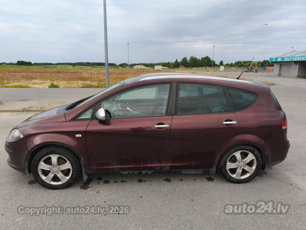 Sarkans SEAT Altea XL 2007 Tallina, ar dzinēja tilpumu 2.00 L un nobraukumu 328 tūkst. km par 2200 €, foto 6 vietnē AUTOMOTO.COM.LV