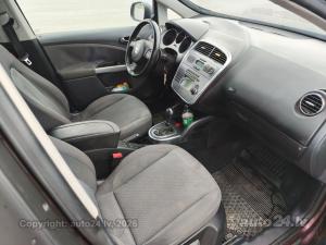 Sarkans SEAT Altea XL 2007 Tallina, ar dzinēja tilpumu 2.00 L un nobraukumu 328 tūkst. km par 2200 €, foto 9 vietnē AUTOMOTO.COM.LV