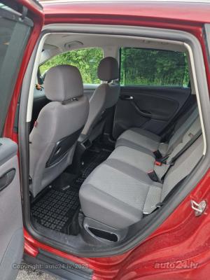 Red SEAT Altea XL 2007 in Rakvere, with an engine capacity of 1.80 L and mileage of 148 thousand km for 3000 €, photo 6 on AUTOMOTO.COM.LV